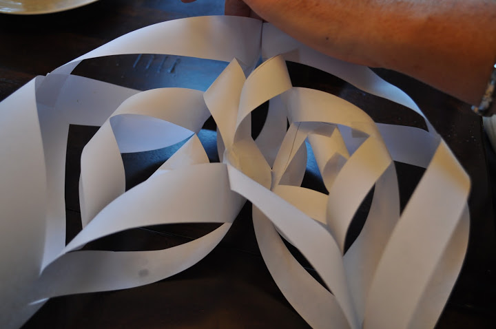 How to Make 3D Snowflakes - Classy Mommy