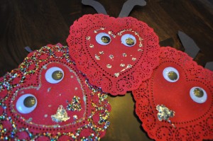 DIY: How To Make Valentine's Day Love Bug Cards - Classy Mommy