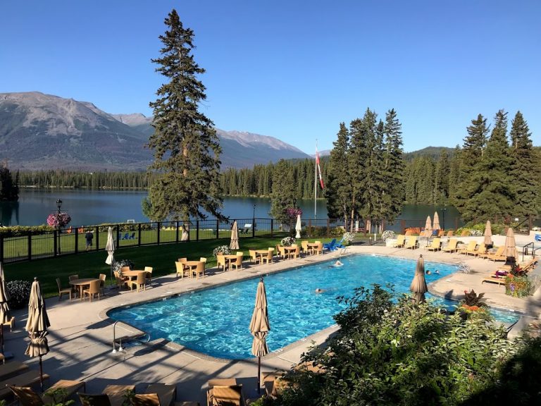 12 Amazing Things to do in Jasper National Park - Classy Mommy